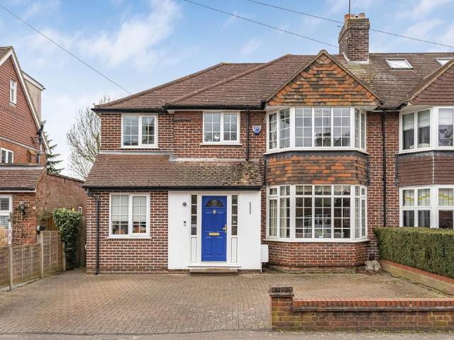 4 bedroom semi detached house for sale