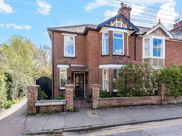 4 bedroom semi detached house for sale