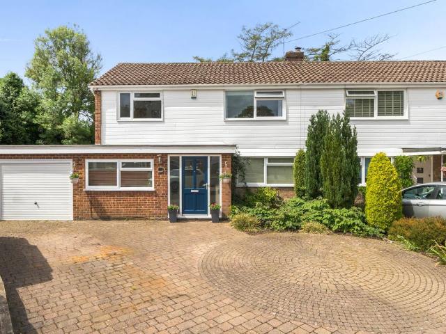 4 bedroom semi detached house for sale