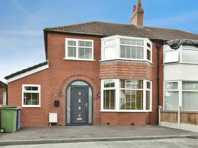 4 bedroom semi detached house for sale