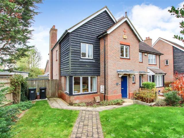 4 bedroom semi detached house for sale