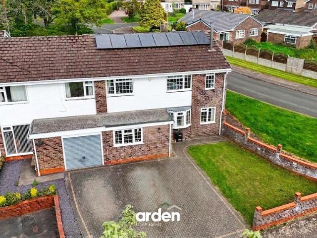 4 bedroom semi detached house for sale