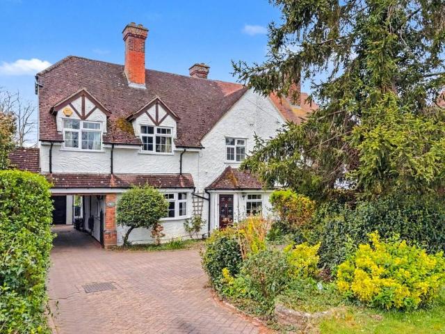 4 bedroom semi detached house for sale