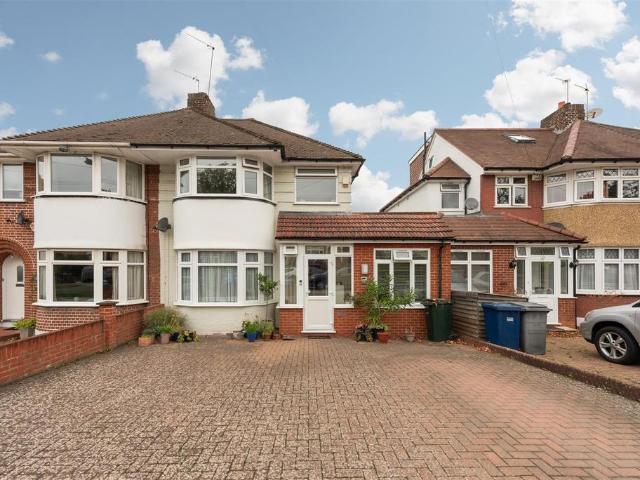 4 bedroom semi detached house for sale