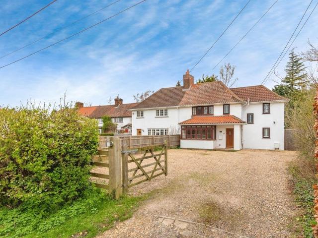 4 bedroom semi detached house for sale