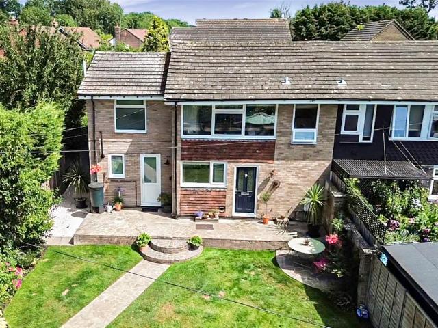 4 bedroom semi detached house for sale