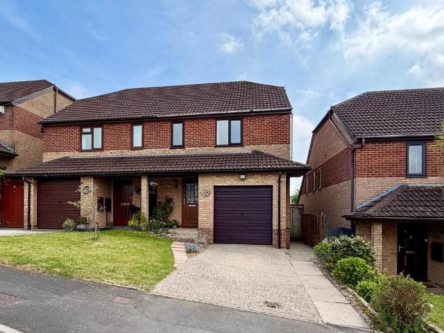 4 bedroom semi detached house for sale
