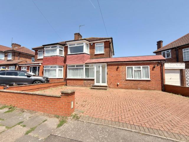 4 bedroom semi detached house for sale