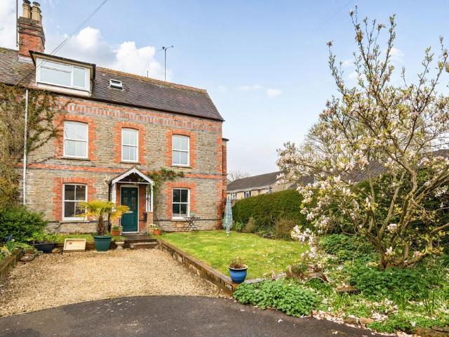 4 bedroom semi detached house for sale