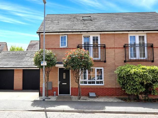 4 bedroom semi detached house for sale