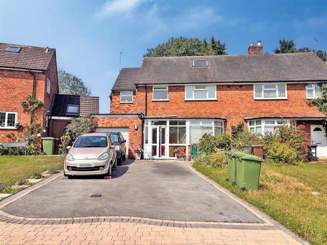 4 bedroom semi detached house for sale
