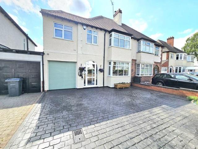 4 bedroom semi detached house for sale