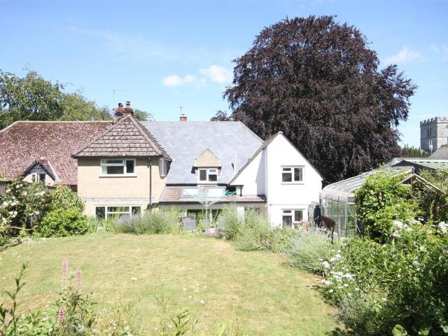 4 bedroom semi detached house for sale