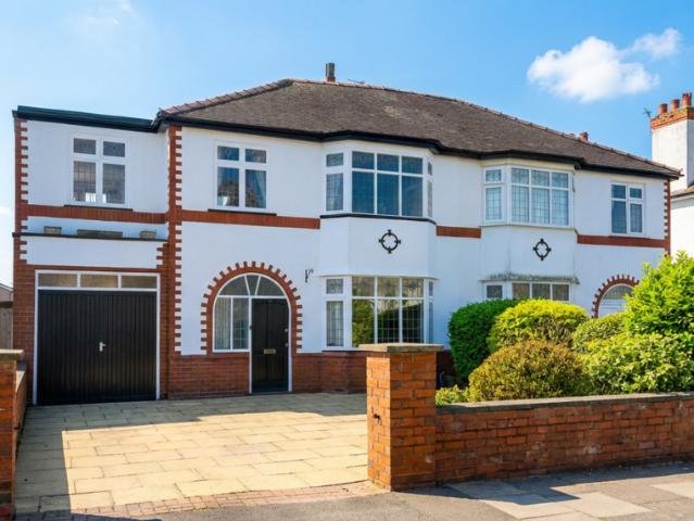 4 bedroom semi detached house for sale