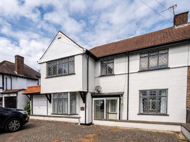 4 bedroom semi detached house for sale