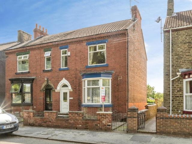 4 bedroom semi detached house for sale