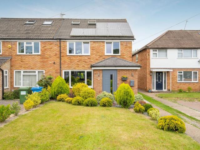 4 bedroom semi detached house for sale