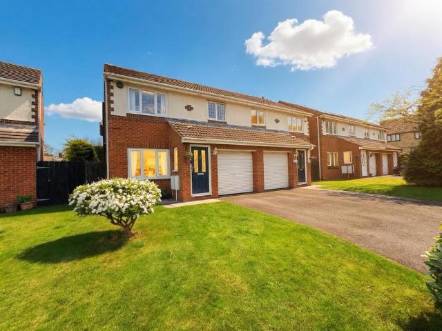4 bedroom semi detached house for sale