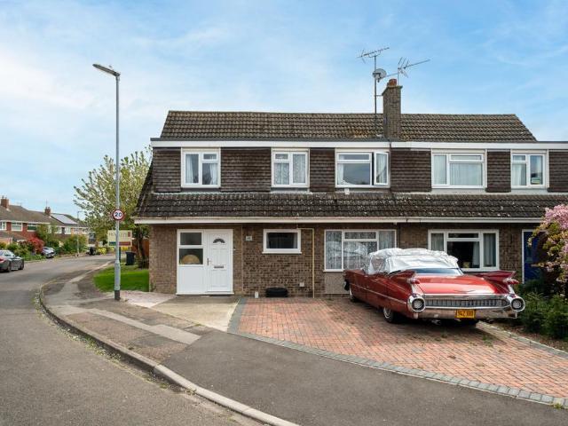 4 bedroom semi detached house for sale