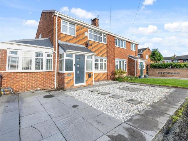 4 bedroom semi detached house for sale
