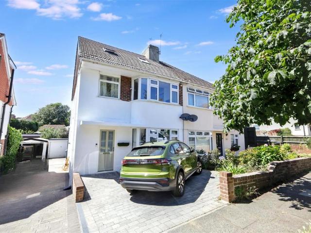 4 bedroom semi detached house for sale