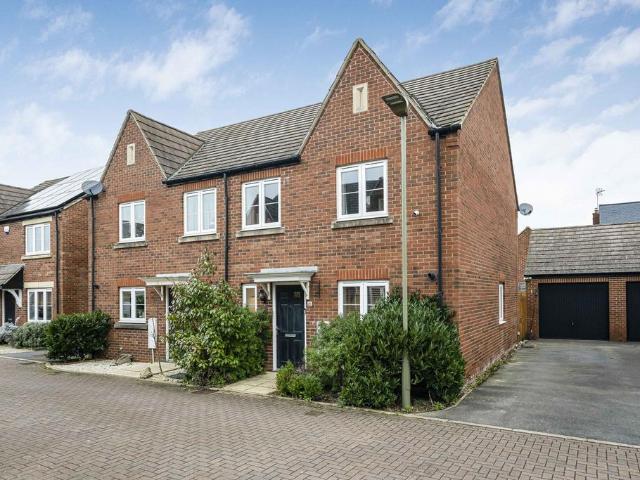 4 bedroom semi detached house for sale