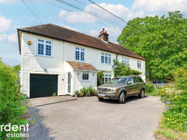 4 bedroom semi detached house for sale