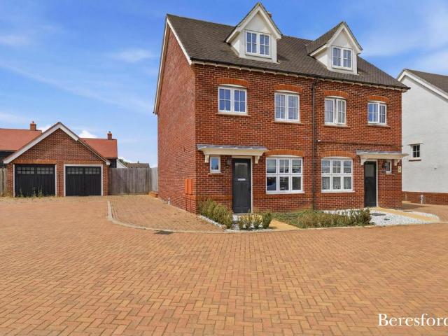 4 bedroom semi detached house for sale