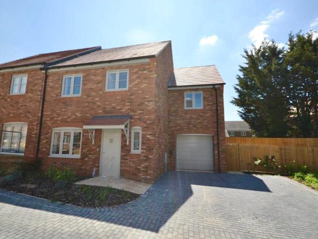 4 bedroom semi detached house for sale