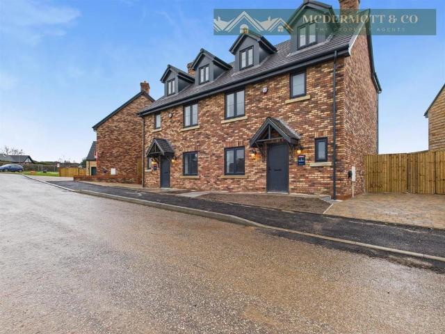 4 bedroom semi detached house for sale