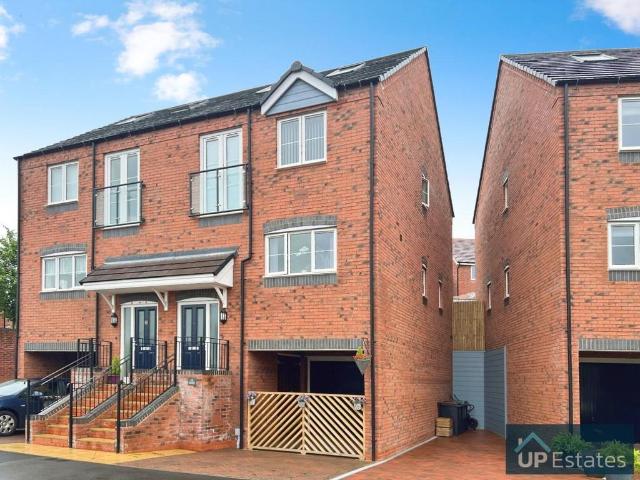 4 bedroom semi detached house for sale