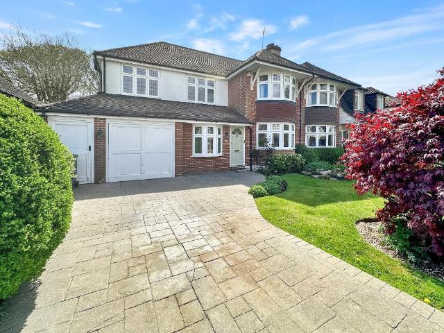 4 bedroom semi detached house for sale