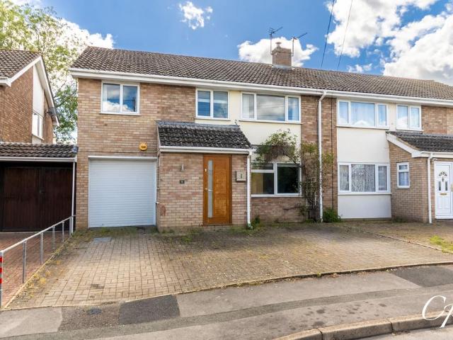 4 bedroom semi detached house for sale