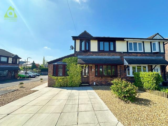 4 bedroom semi detached house for sale