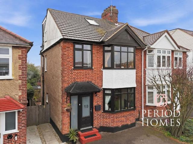 4 bedroom semi detached house for sale