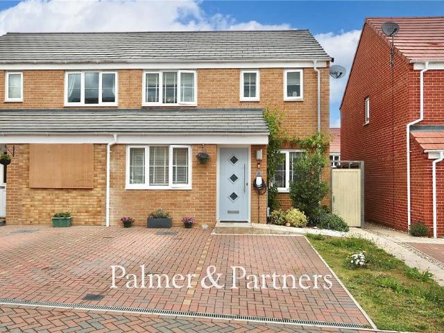 4 bedroom semi detached house for sale