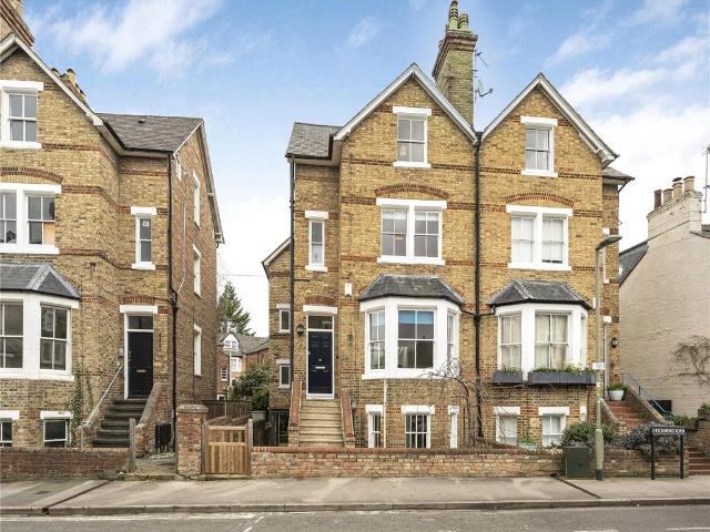 4 bedroom semi detached house for sale