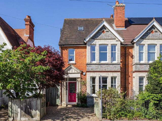 4 bedroom semi detached house for sale