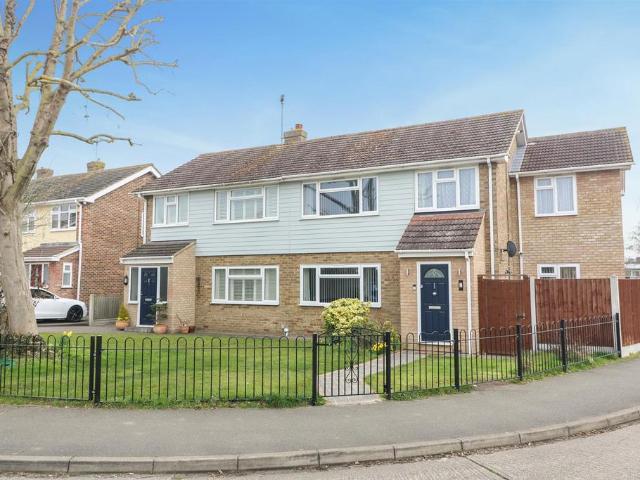 4 bedroom semi detached house for sale