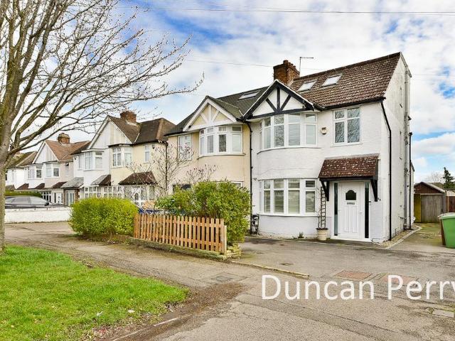 4 bedroom semi detached house for sale