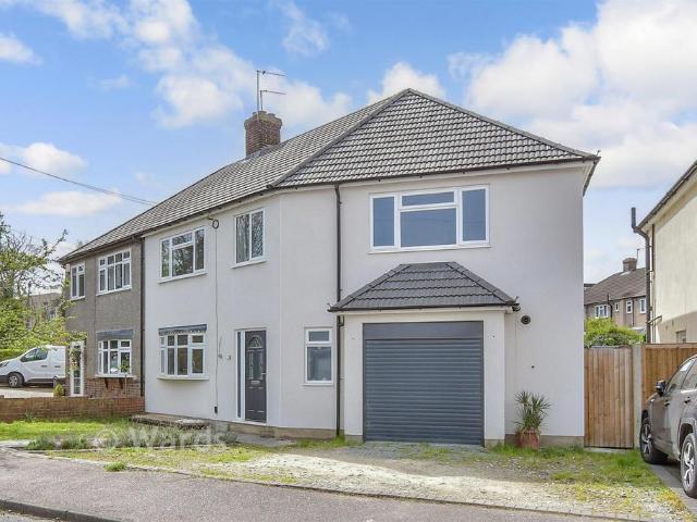 4 bedroom semi detached house for sale