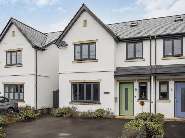 4 bedroom semi detached house for sale