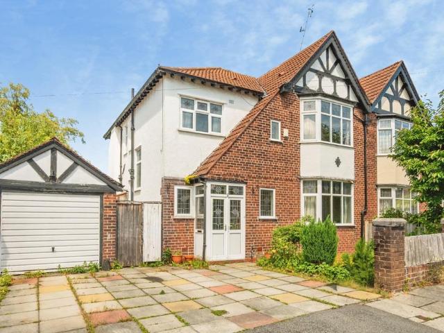 4 bedroom semi detached house for sale