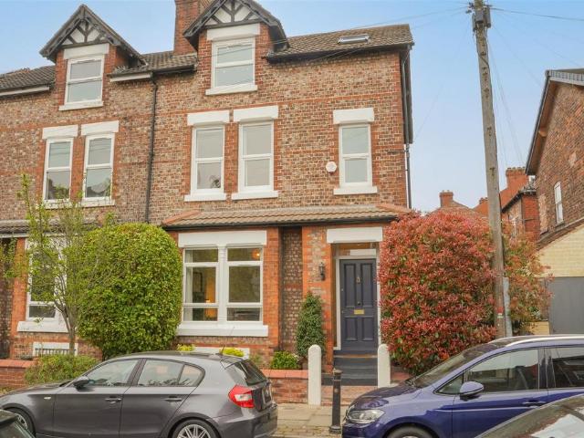 4 bedroom semi detached house for sale