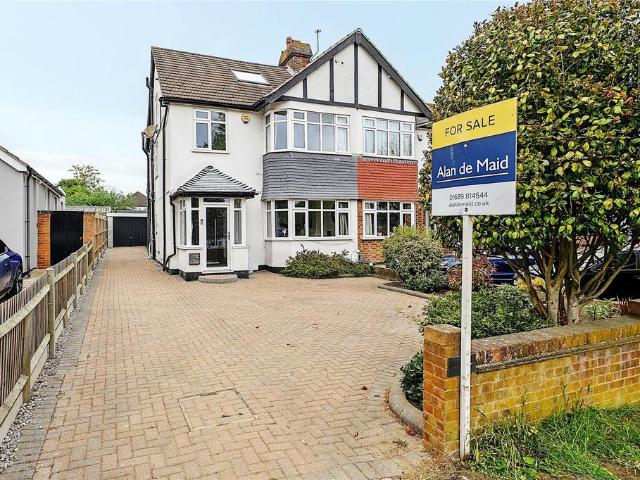 4 bedroom semi detached house for sale