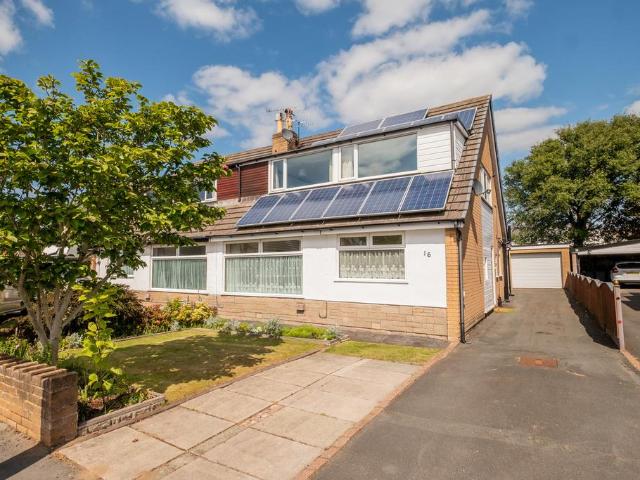 4 bedroom semi detached house for sale
