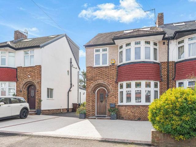 4 bedroom semi detached house for sale