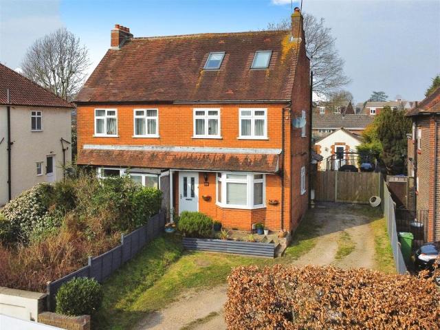4 bedroom semi detached house for sale