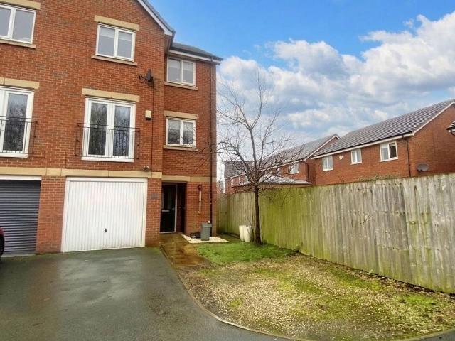 4 bedroom semi detached house for sale
