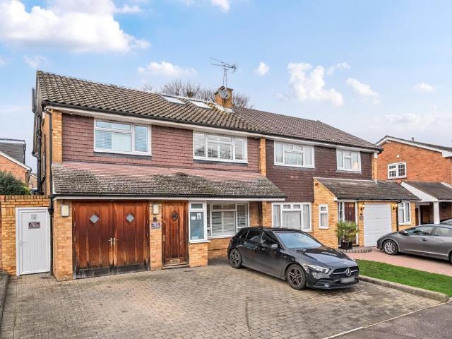 4 bedroom semi detached house for sale